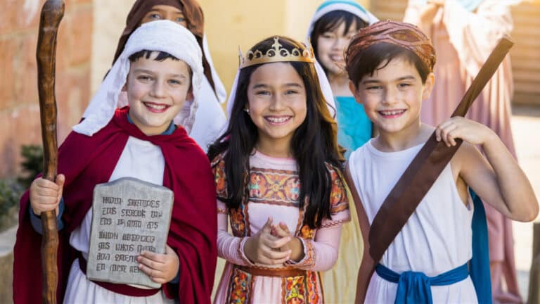 Bible Character Outfits: Dress Up as Your Favorite Biblical Figures