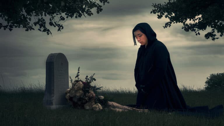 20 Comforting Bible Verses: Find Hope and Healing in Times of Loss